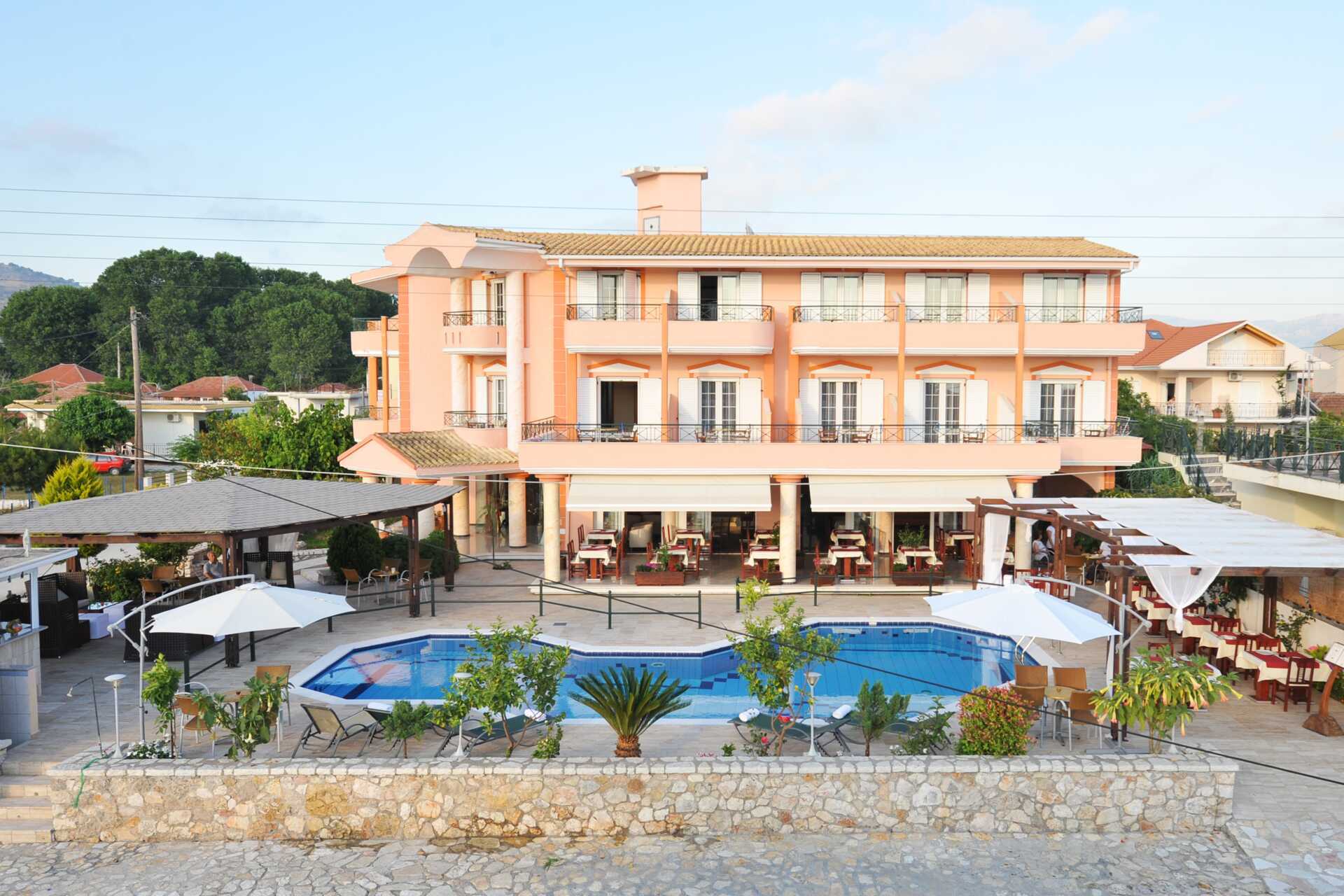 Filoxenia | Hotell og leiligheter | Paleros | Apollo Reiser